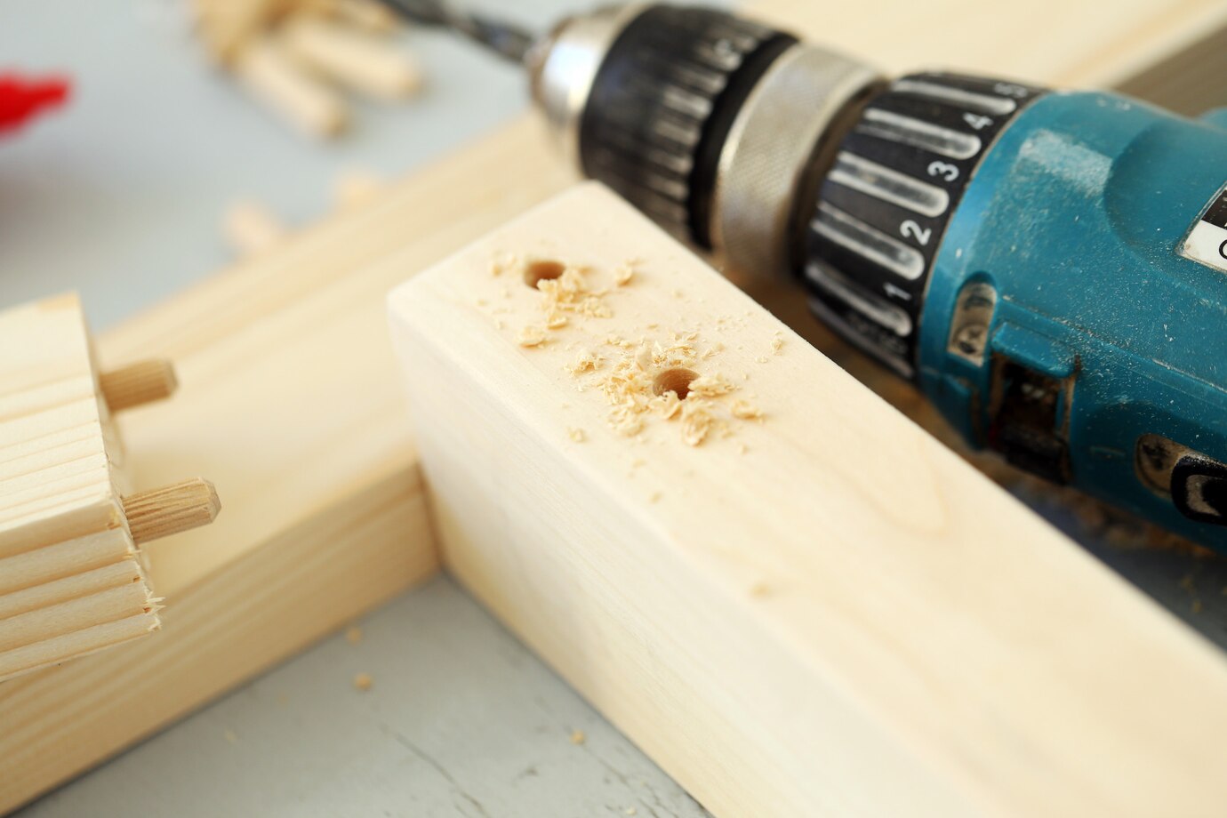 Comment bien percer le bois : Conseils et techniques pour des résultats ...